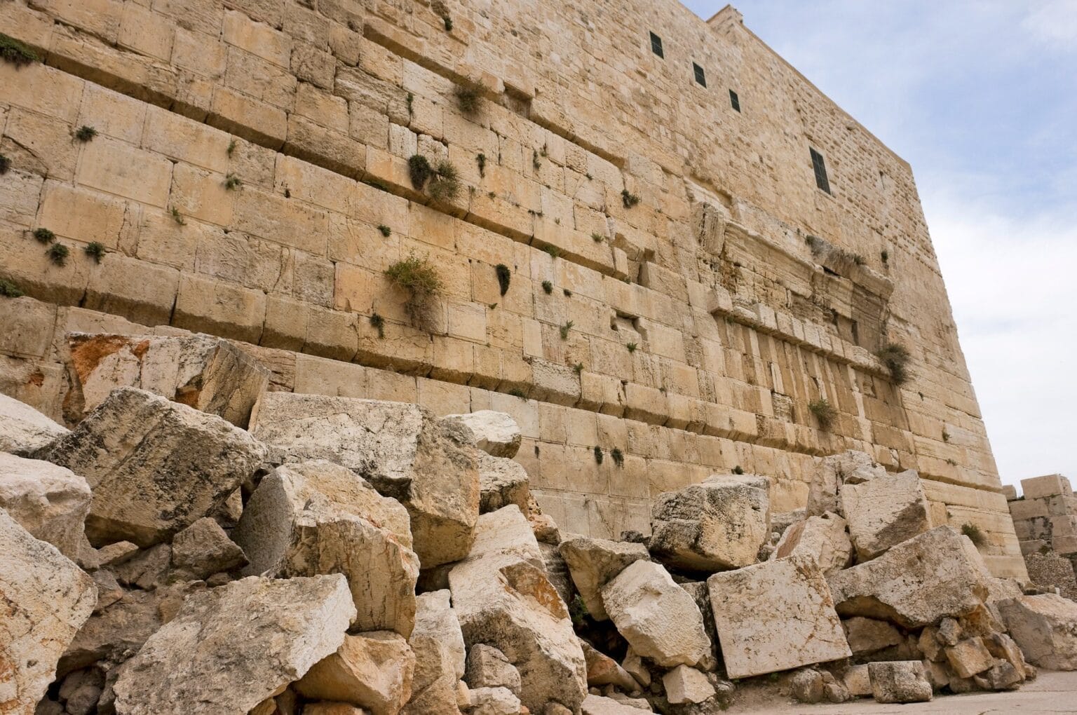 The Story of Jeremiah’s Wall: Rebuilding Amid Trials and Triumphs ...