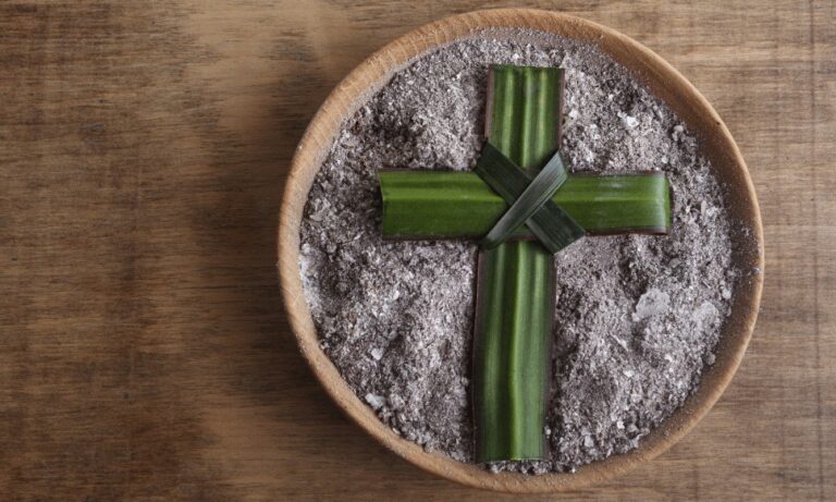 Here’s Where Ash Wednesday Ashes Come From – Catholic Online News