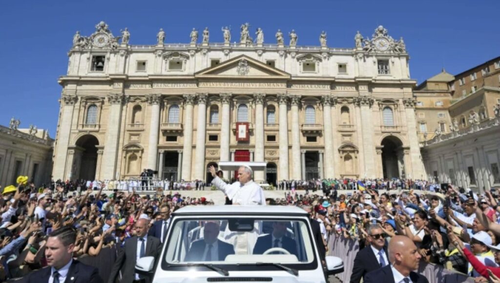 Vatican Sees Historic Surge in Faithful Attendance Following Election ...