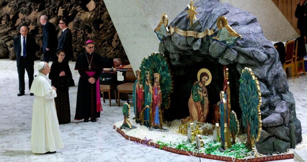 Pope Leo XIV Mourns Victims of Sydney Attack and Condemns Antisemitic ...