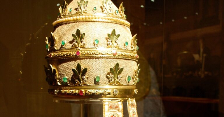 American Catholics Launch Effort to Gift Pope Leo XIV a New Papal Tiara ...