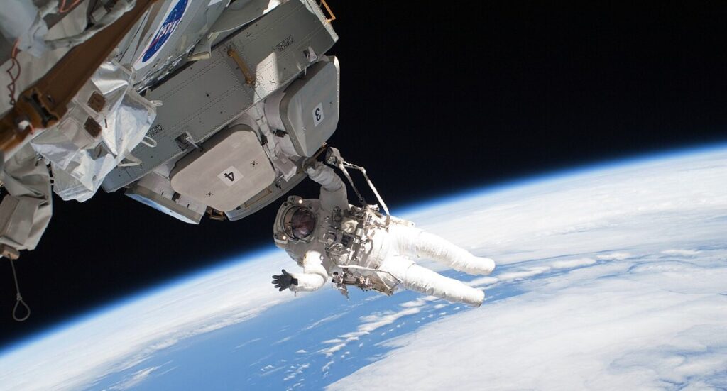 NASA Issues Evacuation Alert as Air Leak Threatens International Space ...